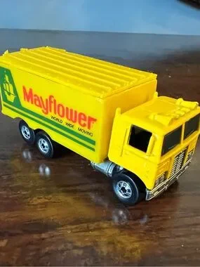 Hot Wheels | Toys | 984 Hot Wheels Mayflower World Wide Moving Highway ...